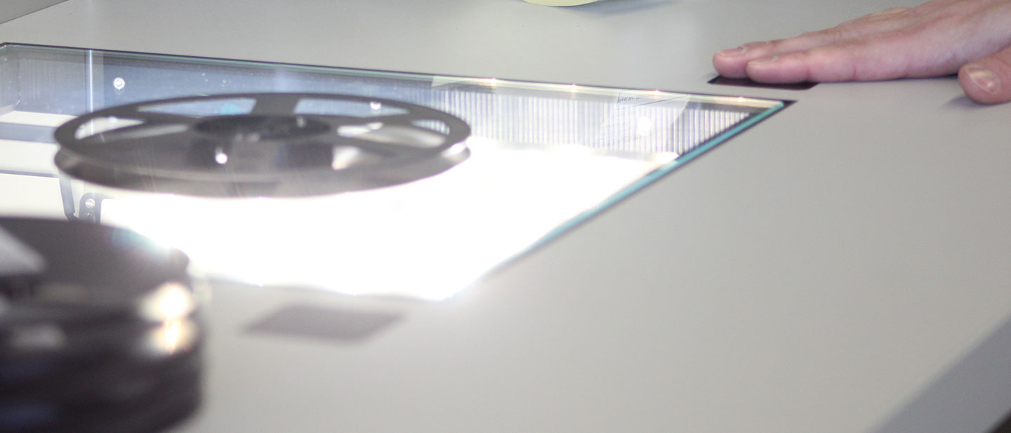 Incoming goods 4.0 - ADOMO Relabeling Station from MODI